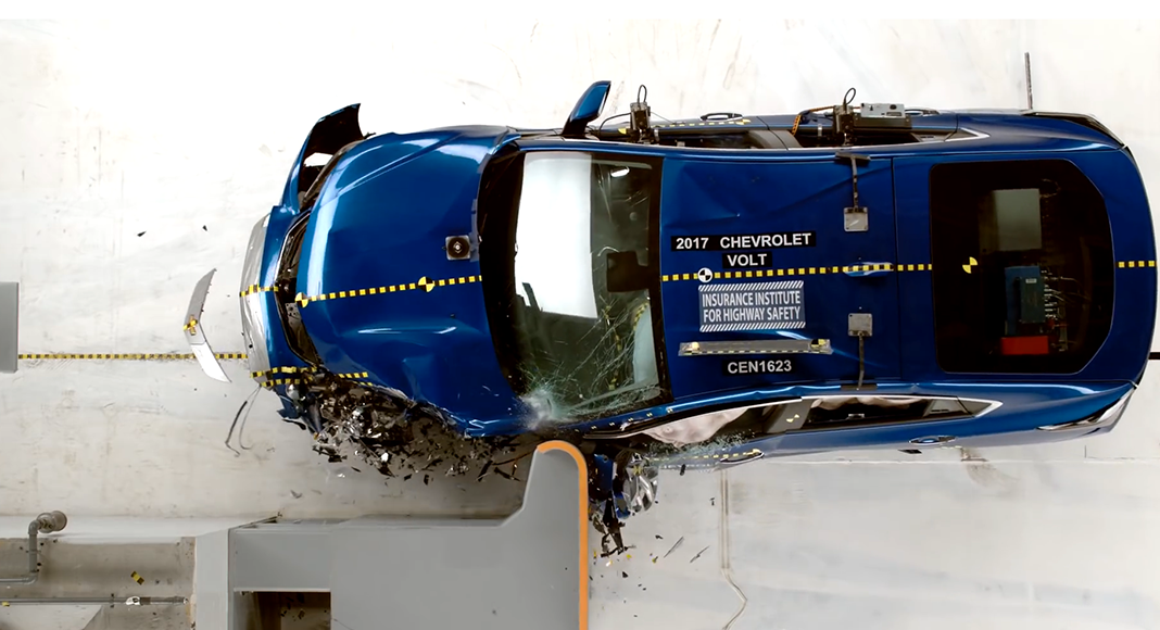 Three vehicles earn top IIHS safety award