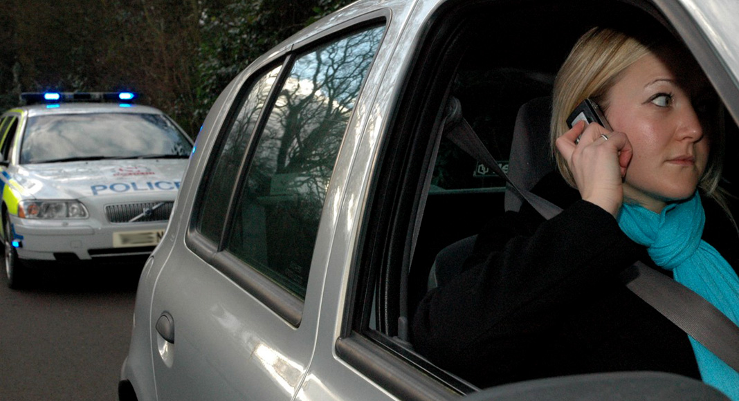 Police begin fresh clampdown on mobile phone use | Three60 by eDriving