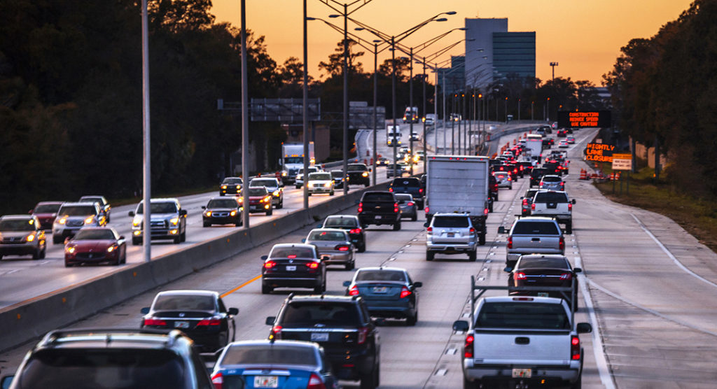 Traffic fatalities up on U.S. roadways despite COVID-19 lockdowns ...